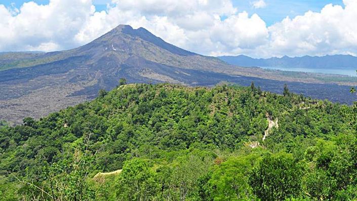 Sewa Mobil Avanza Di Bali Tour Ke Kintamani